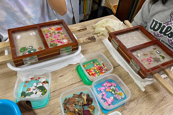 Private Workshop of Handmade Traditional Japanese Paper in Tokyo - Host Interactions