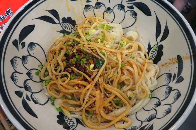 Private Xian Night & Food Tour by Tuk Tuk and Public Transportation - Practical Tips for Travelers