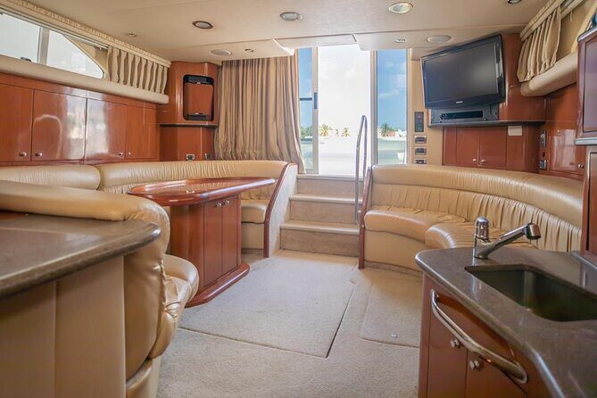 Private Yacht - 46 ft SeaRay Cancun Bay Snorkel 23P4 - Frequently Asked Questions