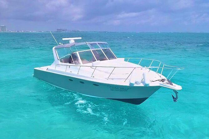 Private Yacht Cancun 42ft up to 8 people - The Experience in Detail: What to Expect on Your Yacht Trip