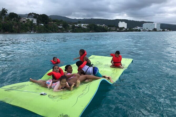 Private Yacht Party Boat Rental Excursion in Ocho Rios, Jamaica - A Closer Look at the Yacht Experience