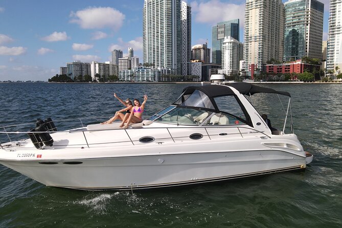 Private Yacht Rental in Miami Up to 12 People - What Makes This Yacht Tour Stand Out?