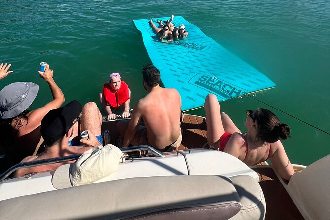 Private Yacht Rental in Miami Up to 12 People - The Value Proposition