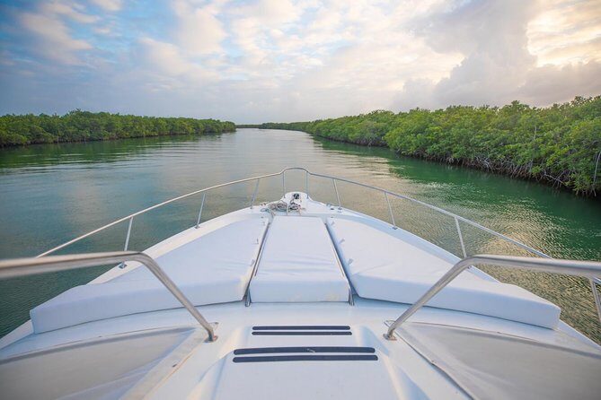Private Yacht Rental Sea Ray 46ft Cancun 23P3 - An Overview of the Experience