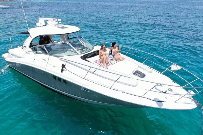 Private Yacht Sea Ray all-inclusive charter in Cabo - Who Is This Tour Best For?