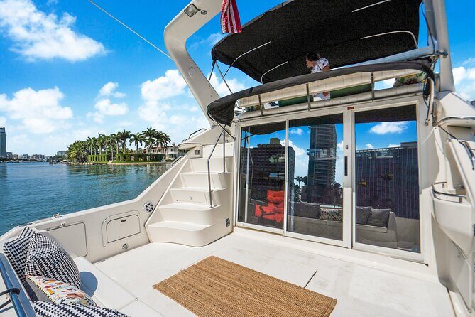 Private Yacht Tour Miami - Price and Value