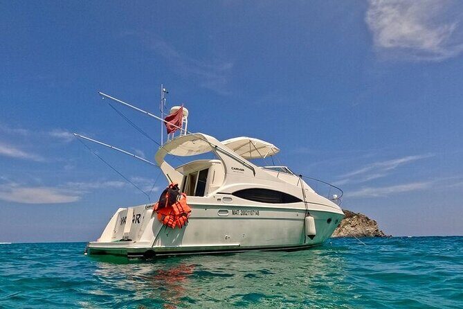 Private Yacht Tour of the Bays of Huatulco - Who Should Consider This Tour?