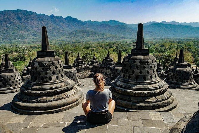 Private Yogyakarta 4 Temple Tour with English/Italia/French Guide - Key Points