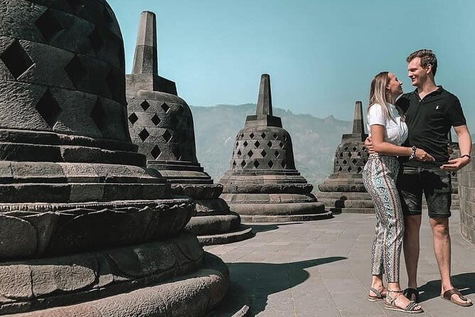 Private Yogyakarta 4 Temple Tour with English/Italia/French Guide - The Itinerary: Walking Through Indonesia’s Spiritual Heritage