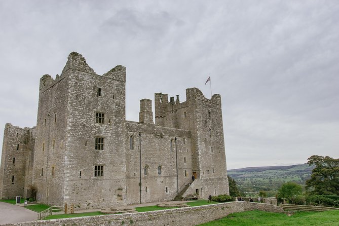 Private Yorkshire Dales From Windermere in a 16 Seater Mercedes - Key Points