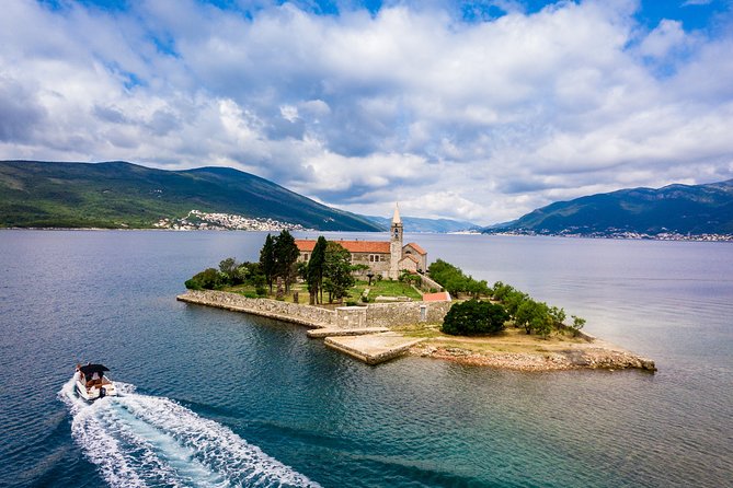 Private Your Day, Your Way - About Your Stay