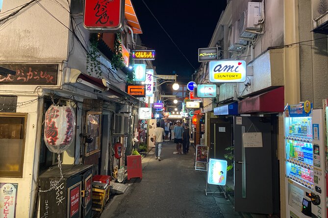 [Private]Shinjuku Night Walk & Golden Gai Bar Hopping Tour - Highlights of the Tour