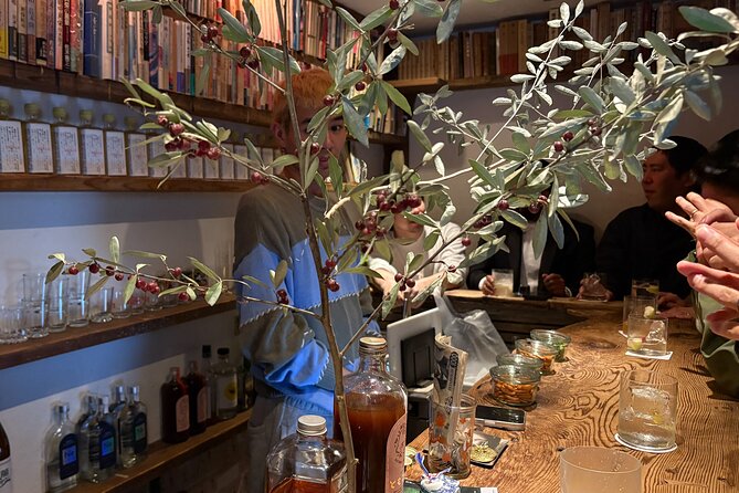 [Private]Shinjuku Night Walk & Golden Gai Bar Hopping Tour - Inclusions and Exclusions