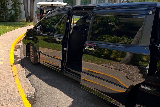 PrivateTransfer-Riu Hotels MontegoBay(Reggae, Montego Bay,Palace) - An In-Depth Look at the Transfer Experience