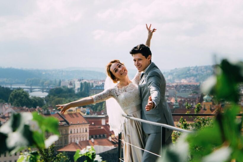 Professional photoshoot at Royal Garden - Key Points