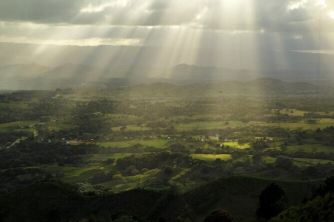 Professional photoshoot at the Redonda mountain & El Limon Beach - What Previous Travelers Say