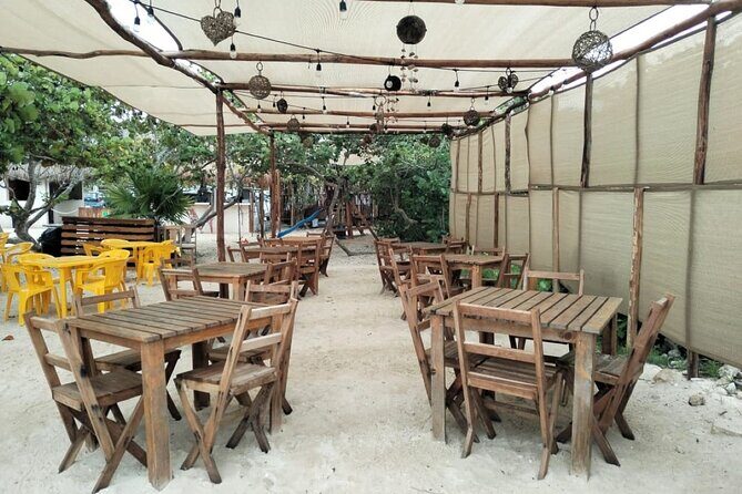 Progress Cocoloba V.I.P open bar and food included Beach club - The Sum Up: Who Is This Tour Best For?