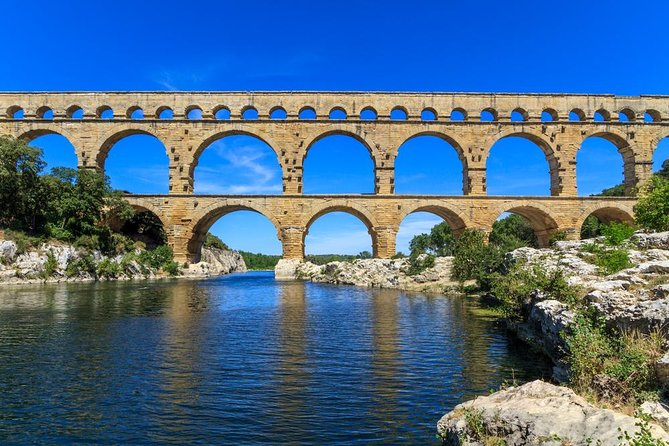 Provence in a Day Trip From Aix - Crossing the Iconic Pont Du Gard