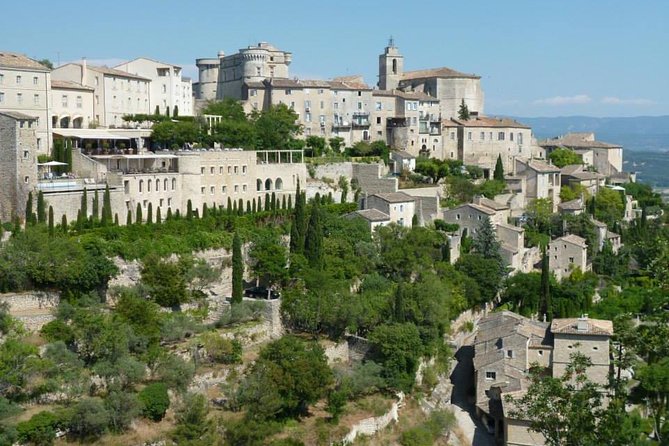 Provence in One Day Review: A Traveler's Perspective - Guides and Customer Service