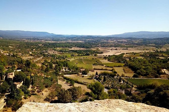 Provence Wineries and Luberon Villages Day Trip From Aix-En-Provence - Transportation and Logistics