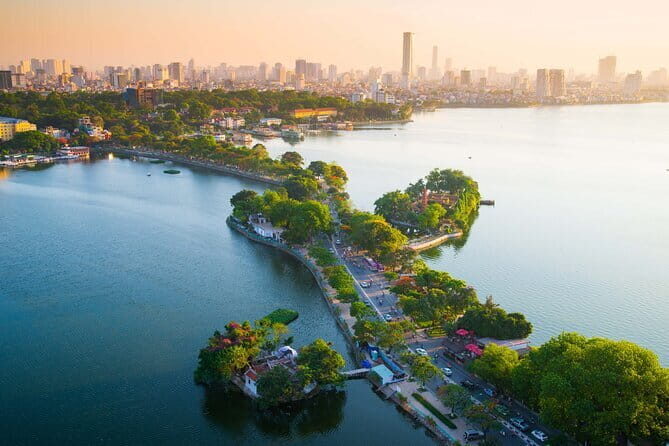 Pu Luong and Halong Bay Multi-Day Private Luxury Tour - From Mountain Trails to the Seas of Halong Bay