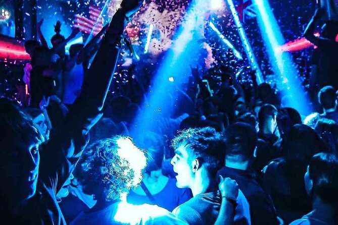 Pub Crawl Barcelona by EVOLVE the BEST Night Experience - Perks and Privileges for Exclusive Access