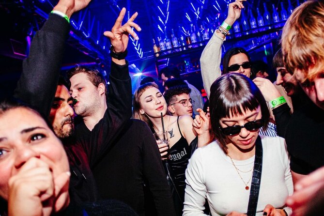 PUB CRAWL IN PRAGUE | Admission Ticket - Meeting and Accessibility