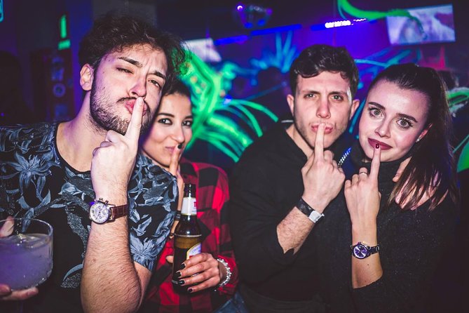 Pub Crawl Madrid & Party - Navigating the Vibrant Bar Scene