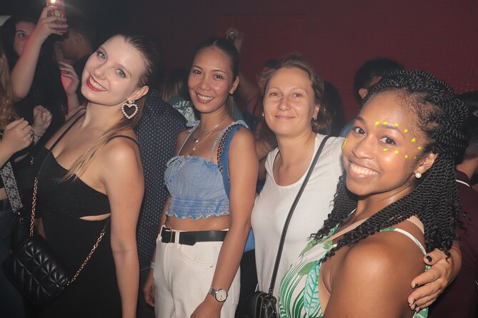 Pub Crawl Madrid & Party - Club Entry and VIP Treatment