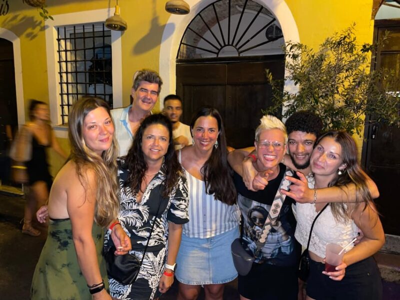 Pub Crawl Paris: Drink, Laugh, Meet the World - Unlocking the Secrets of Paris Bar Scene