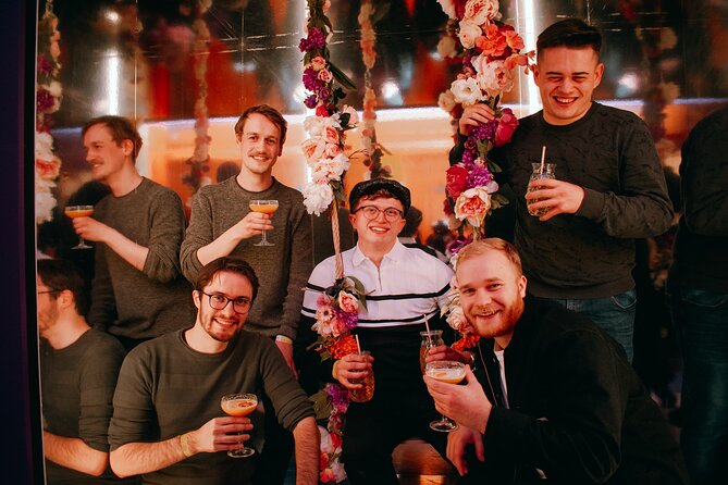 Pub Crawl + Unlimited Drinks + VIP entry + Drinking Games & Photographer - Frequently Asked Questions