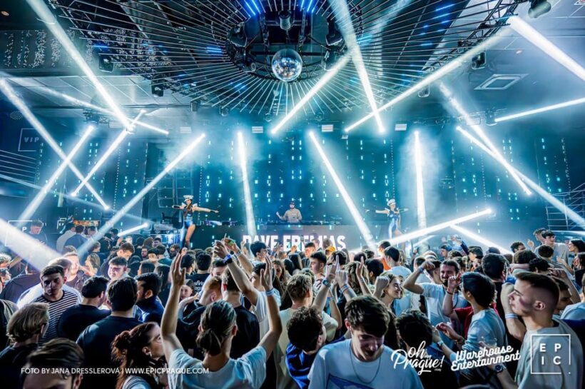 Pub Crawl with Shots and Night Club I Prague - The Reviews Tell the Story