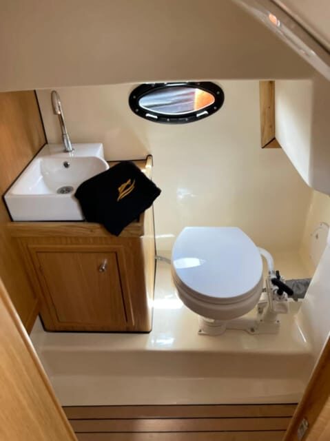 Puerto Banus: Boat Charter Moonday Yacht - Puerto Banus: Boat Charter Moonday Yacht – A Closer Look