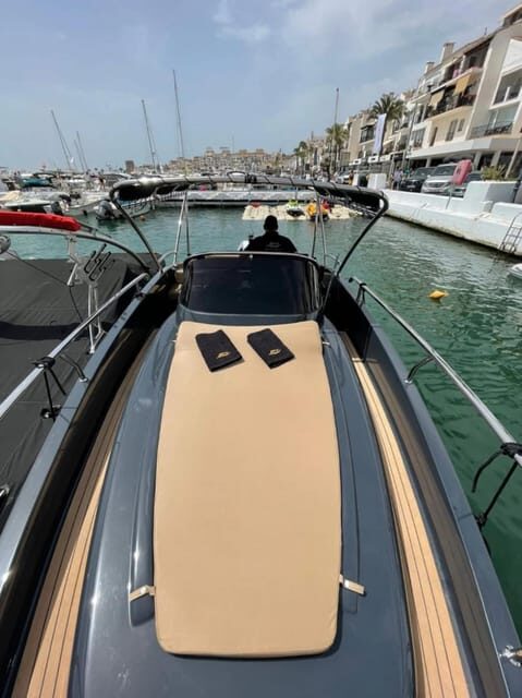 Puerto Banus: Boat Charter Moonday Yacht - Key Points