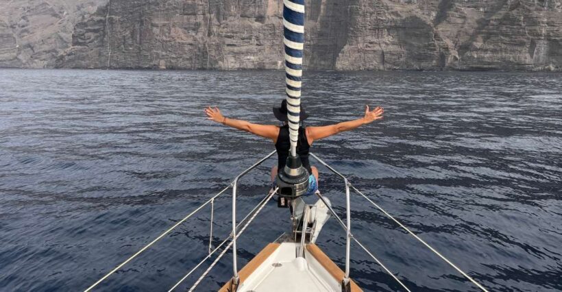 Puerto Colon : Whale & Dolphins Sailing Excursion - Introduction