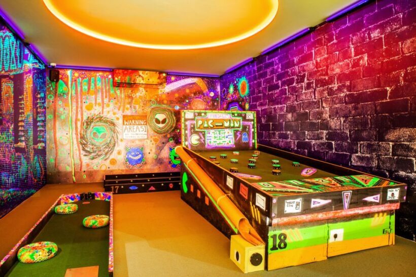 Puerto del Carmen: Indoor 18 hole Crazy Mini Golf Experience - Practical Details for Your Visit