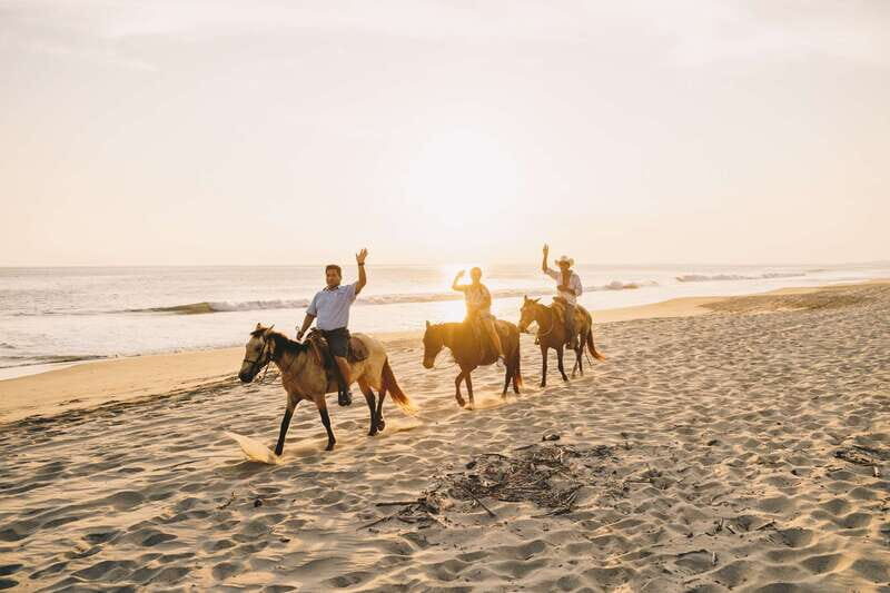Puerto Escondido: Sunset Horse Back Riding Tour - An In-Depth Look at the Tour