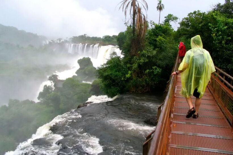 Puerto Iguazú: Iguazu Falls Trip with Jeep Tour & Boat Ride - Who Is This Tour Best For?
