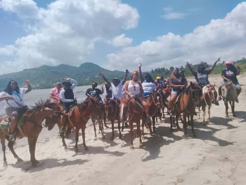 Puerto Plata: Horseback Adventure on the Beach, Countryside, and City (Maimón) - Key Points