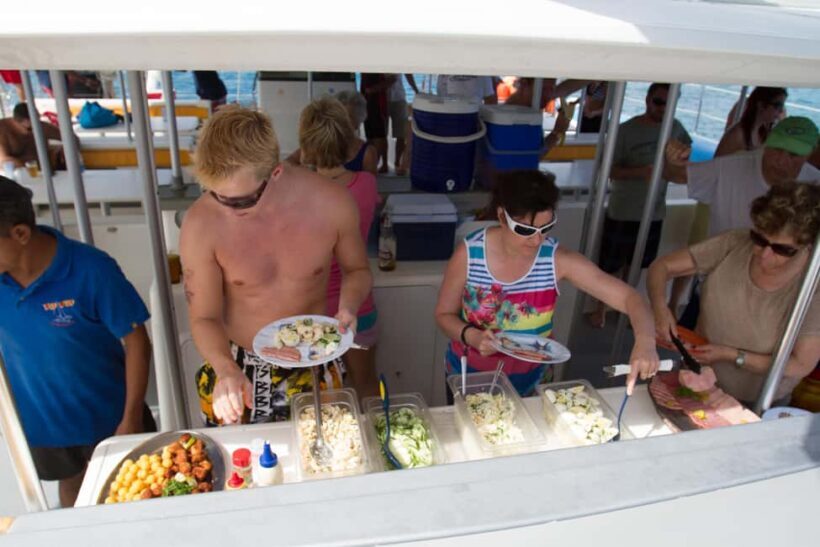 Puerto Plata: Sosúa Catamaran Day Trip with Lunch and Drinks - Who Should Book This Trip?