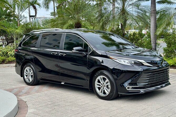 Puerto Rico Island Wide Transfers, Sienna Limited Luxury Minivan. - Key Points