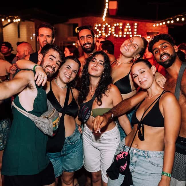 Puerto Vallarta: Guided Pub Crawl With Welcome Drinks - Who Will Appreciate This Tour?
