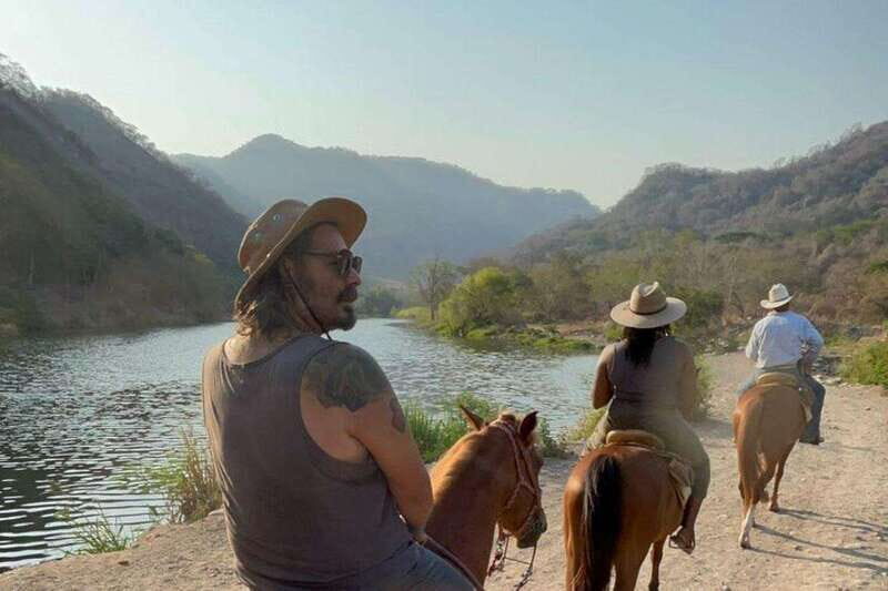 Puerto Vallarta: Horseback Riding, Lunch & Unlimited Drinks - Tequila Tasting with a Twist