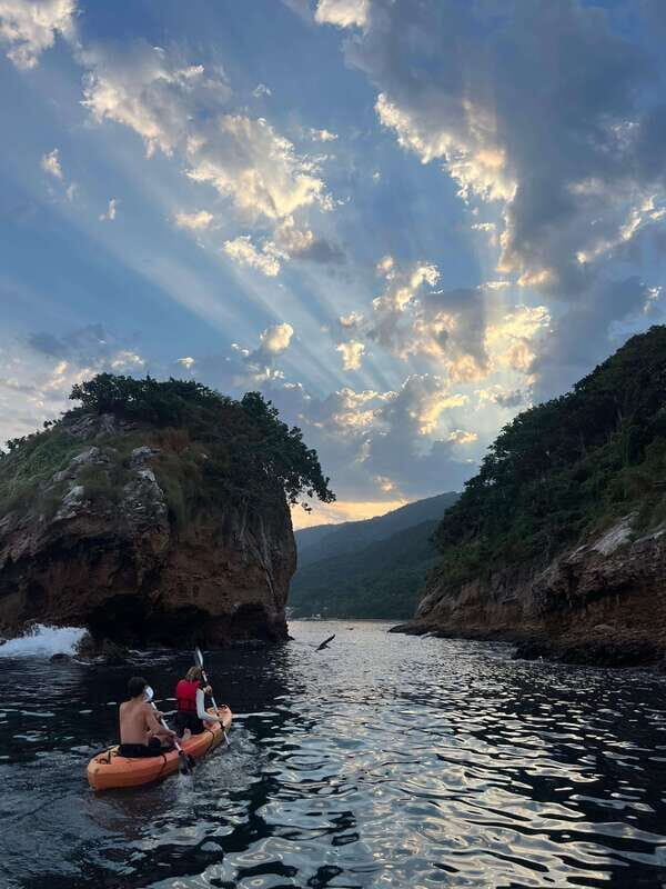 Puerto Vallarta: Los Arcos Marine Park Kayak/SUP Tour - Key Points