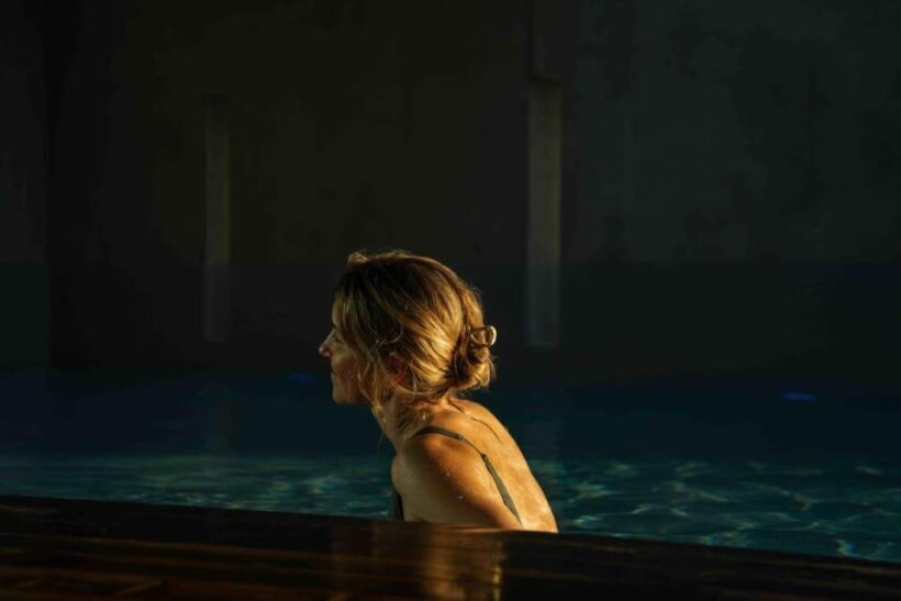 puke Thermal Pools: Adults-Only Entry with Swim Up Bar - Key Points