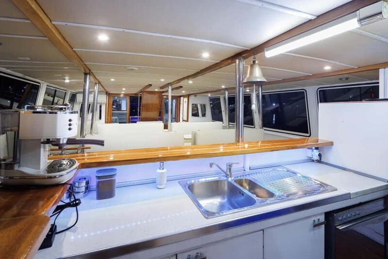 Pula: Brijuni National Park Dolphin Watching Tour w/Dinner - Who Should Consider This Tour?