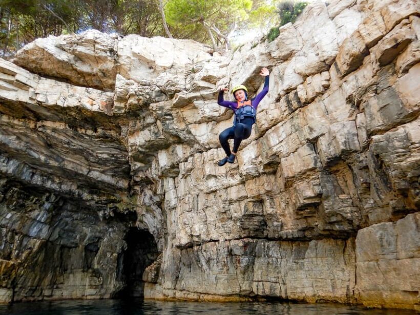 Pula: Coasteering Adventure with Guide and Photos - An In-Depth Look at the Coasteering Experience
