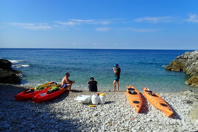 Pula Kayak Sunset - Included Equipment and Refreshments