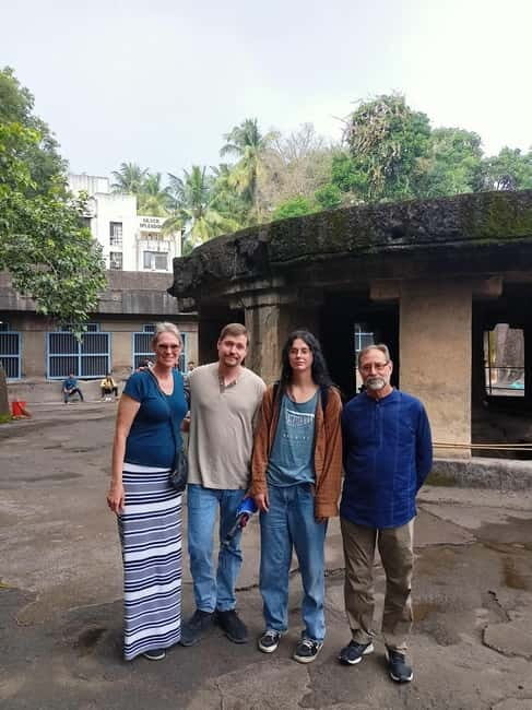 Pune: Sacred Sites Half Day Tour with Snacks (AC Car Tour) - Unlock the Spiritual Heart of Pune with Ease and Comfort