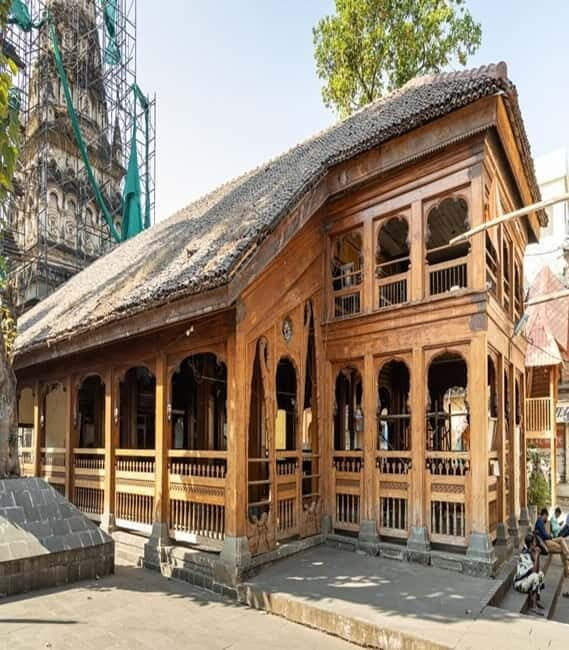 Pune: Sacred Sites Walking Tour of Old City with Snacks - FAQ